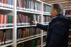 In Iraq's Mosul, library rises from ashes of IS reign