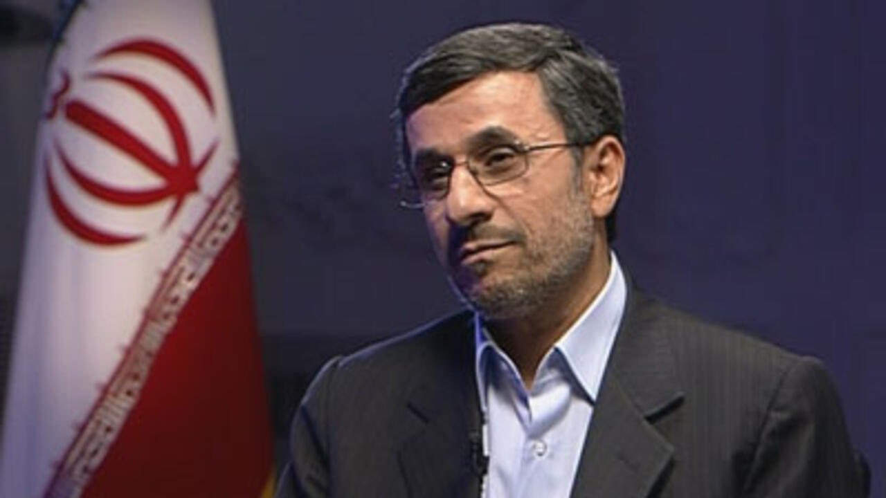 Mahmoud Ahmadinejad se dit "sensible" au sort des Syriens