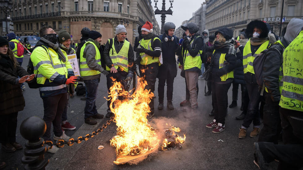French ‘Yellow Vests’ see turnout dwindle on fifth weekend of protests