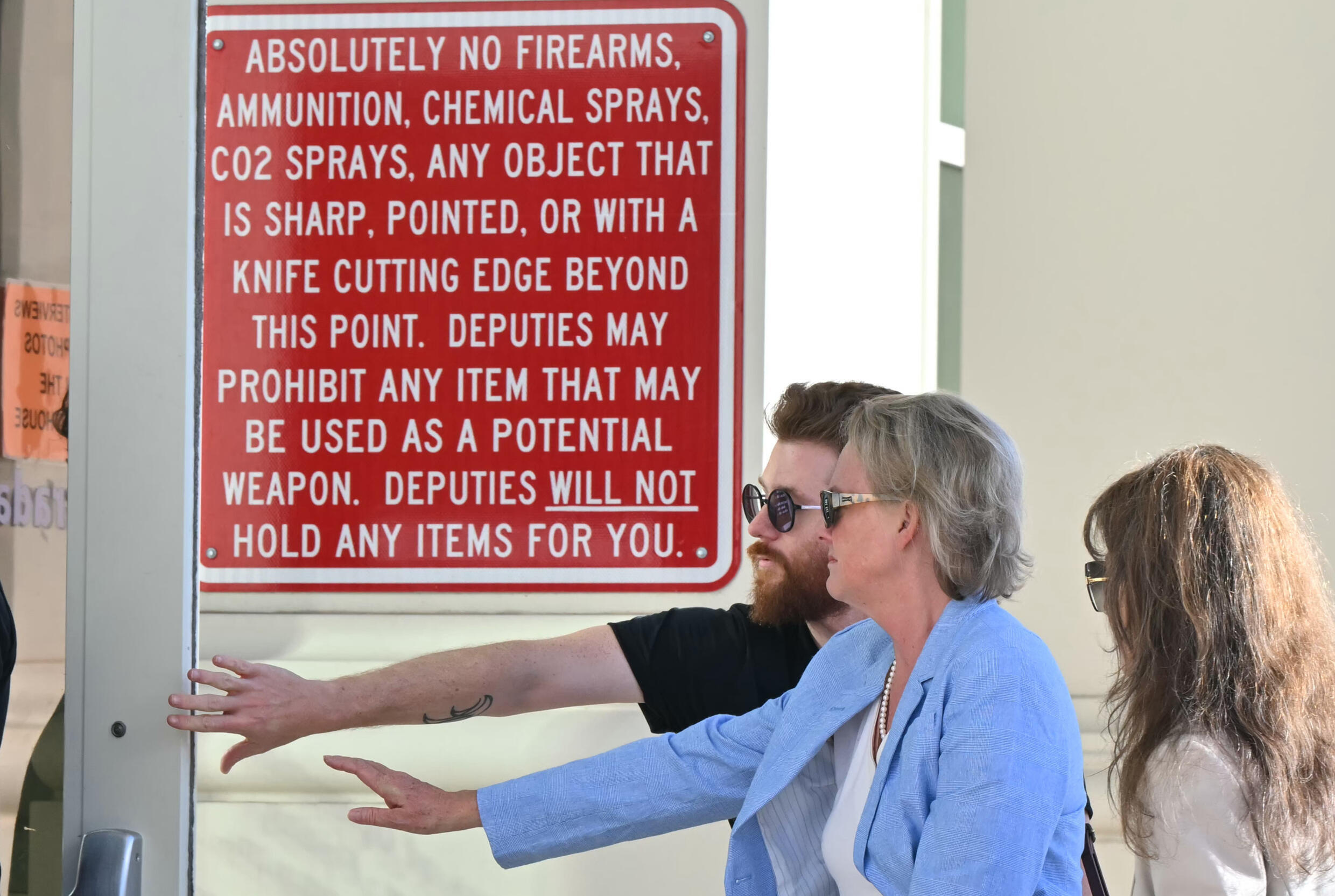 Baldwin clan shun media scrum as 'Rust' trial commences