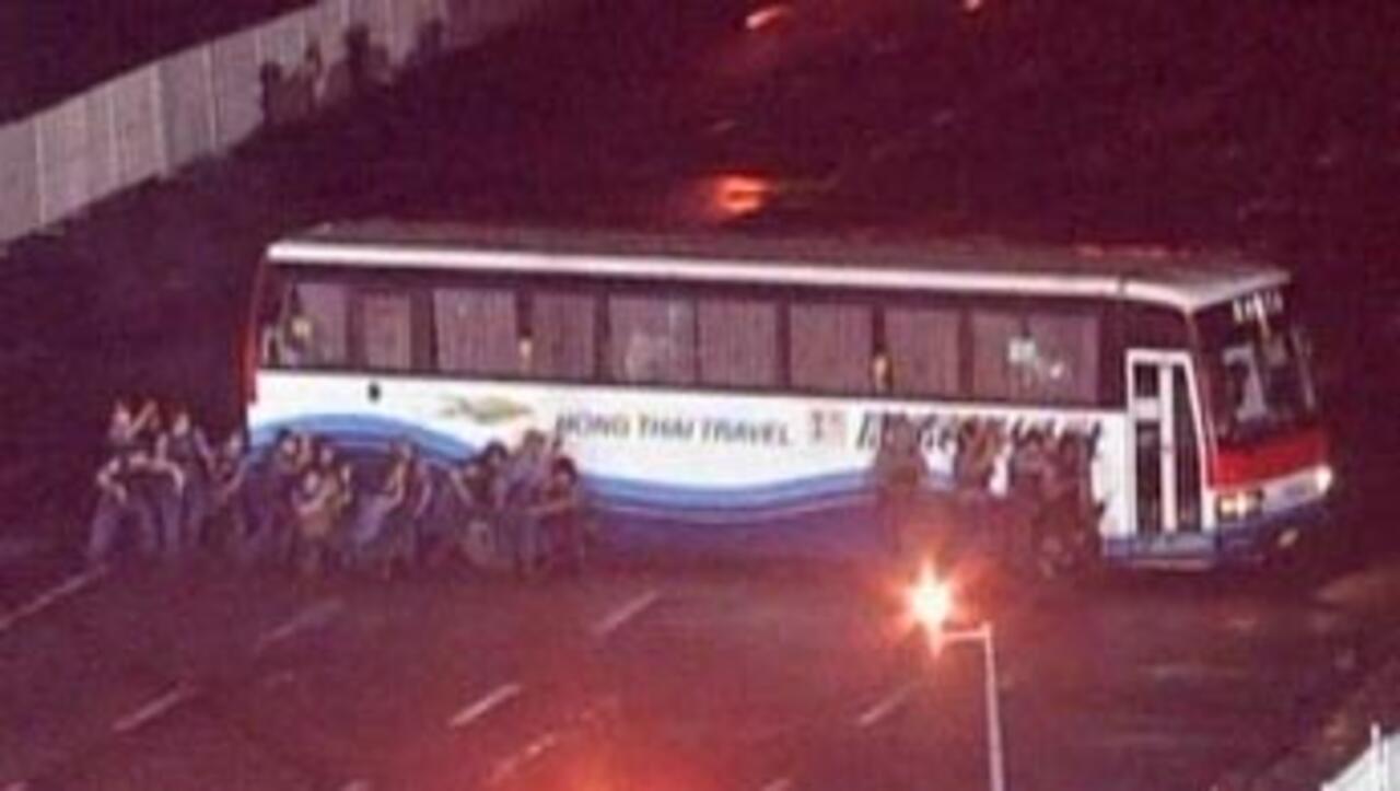 Eight hostages reported dead in Manila bus siege - France 24