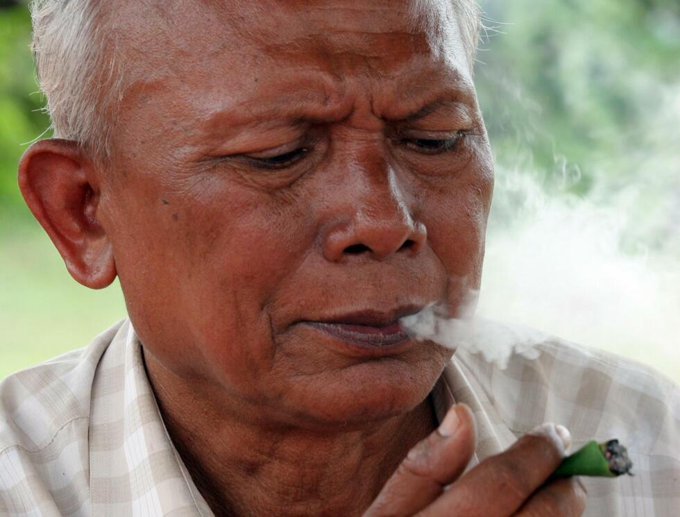 UN-backed court drops genocide charges against ex-Khmer Rouge commander