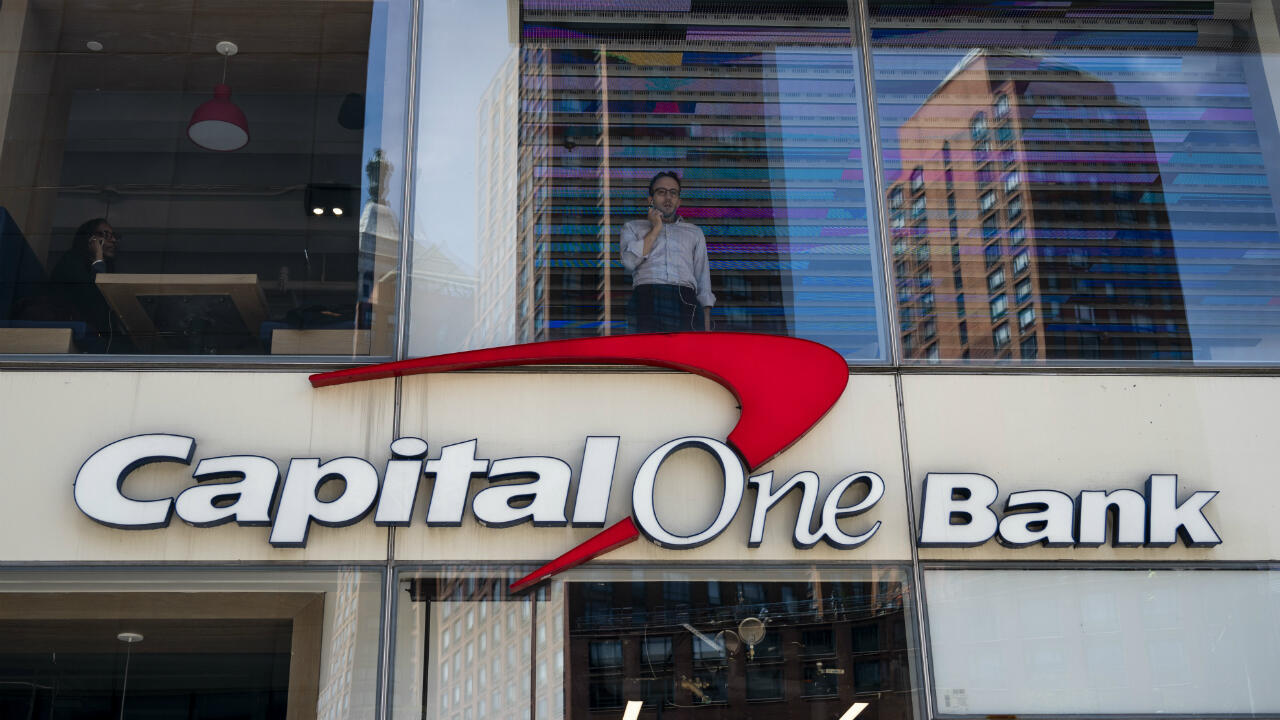 Roban los datos de más de 100 millones de clientes del banco Capital One