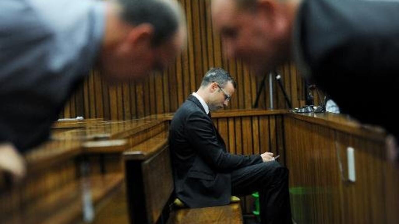 Pistorius 'desperate' after shooting Steenkamp, neighbours say - France 24