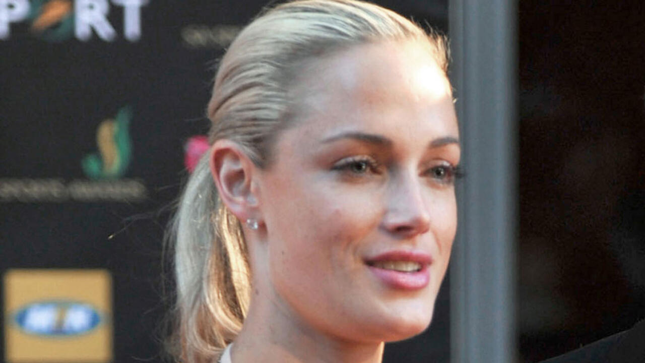 Pistorius verdict 'not right', say Steenkamp family