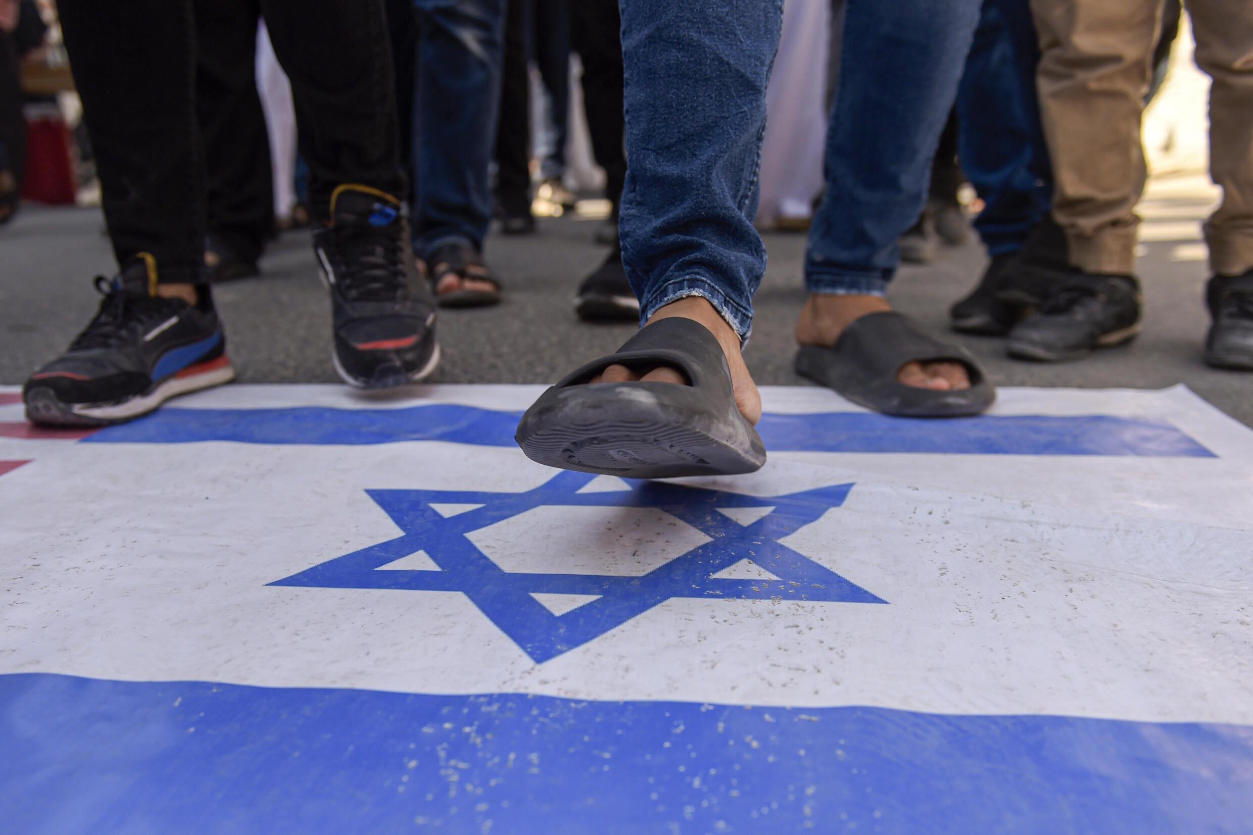 Thousands protest across Middle East in support of Palestinians