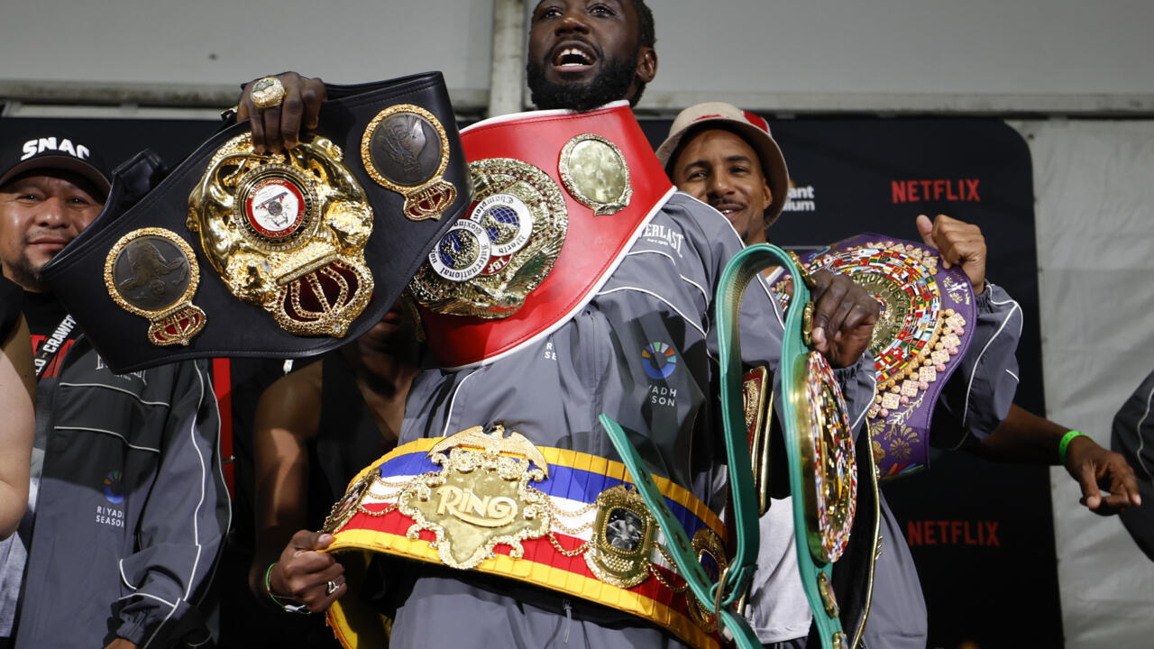 Crawford stripped of WBC boxing title over unpaid fees