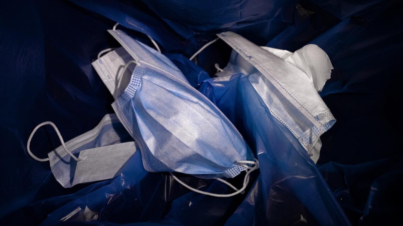 French-British duo pick up thousands of discarded Covid-19 masks on ...