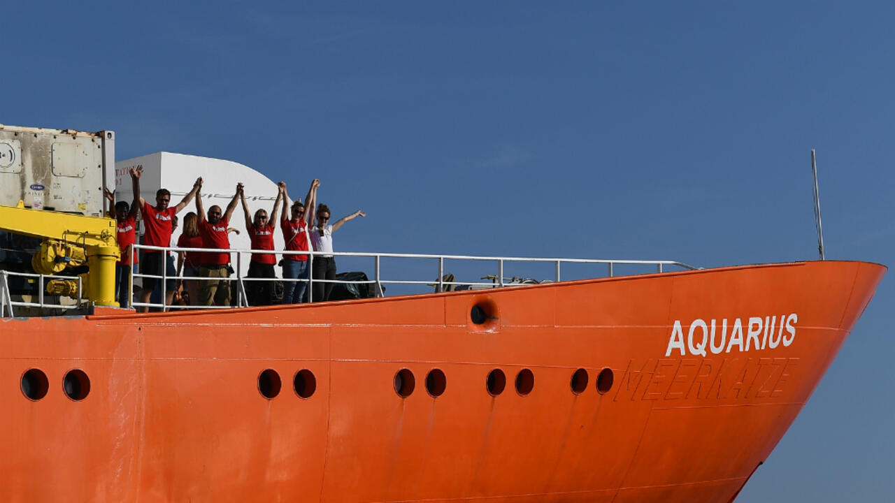 Humanitarian ship Aquarius seeks European port for rescued migrants ...