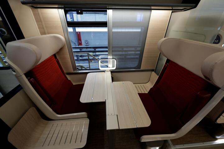 La SNCF dévoile le train "Oxygène" qui remplacera les Intercités Corail