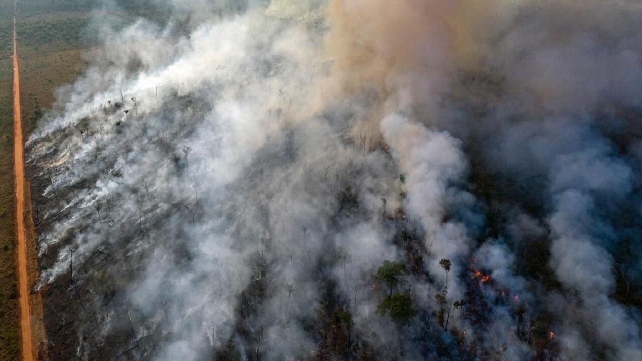 الحكومة البرازيلية ترفض عرض مجموعة السبع مساعدتها لإخماد حرائق الأمازون