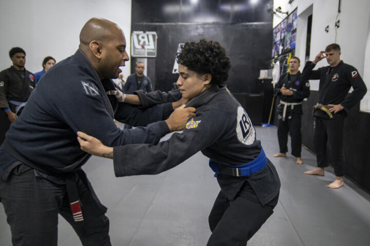 Brazilian jiujitsu offers lifeline to Rio favela kids