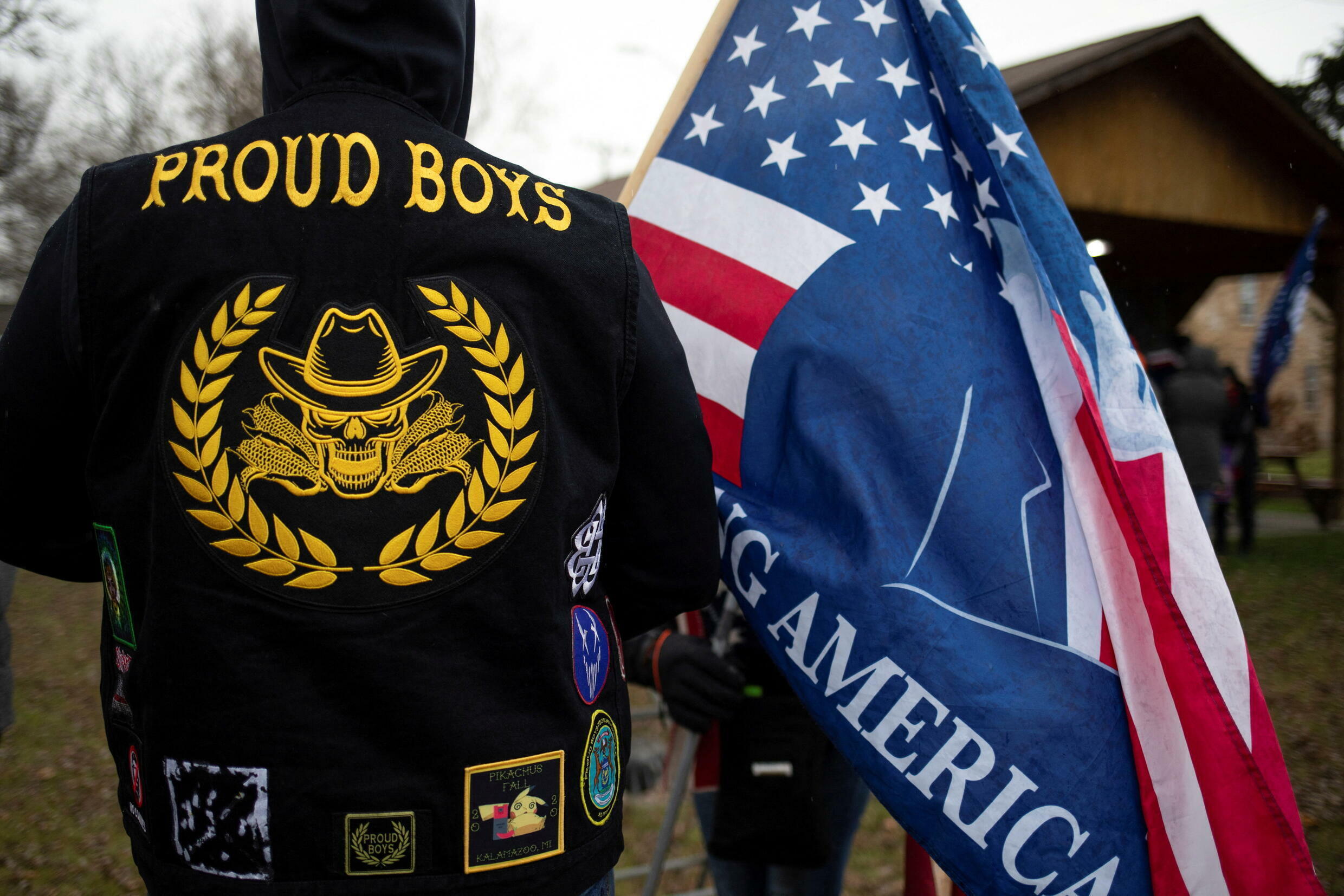 Assaut du Capitole : les Proud Boys et les Oath Keepers poursuivis par ...
