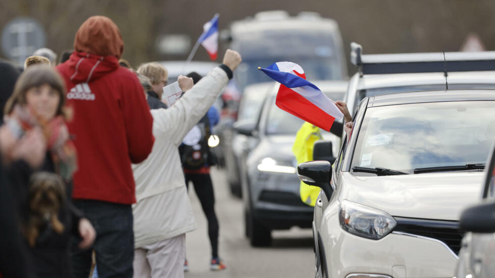 Macron urges calm as French ‘Freedom Convoy’ motorists close in on Paris