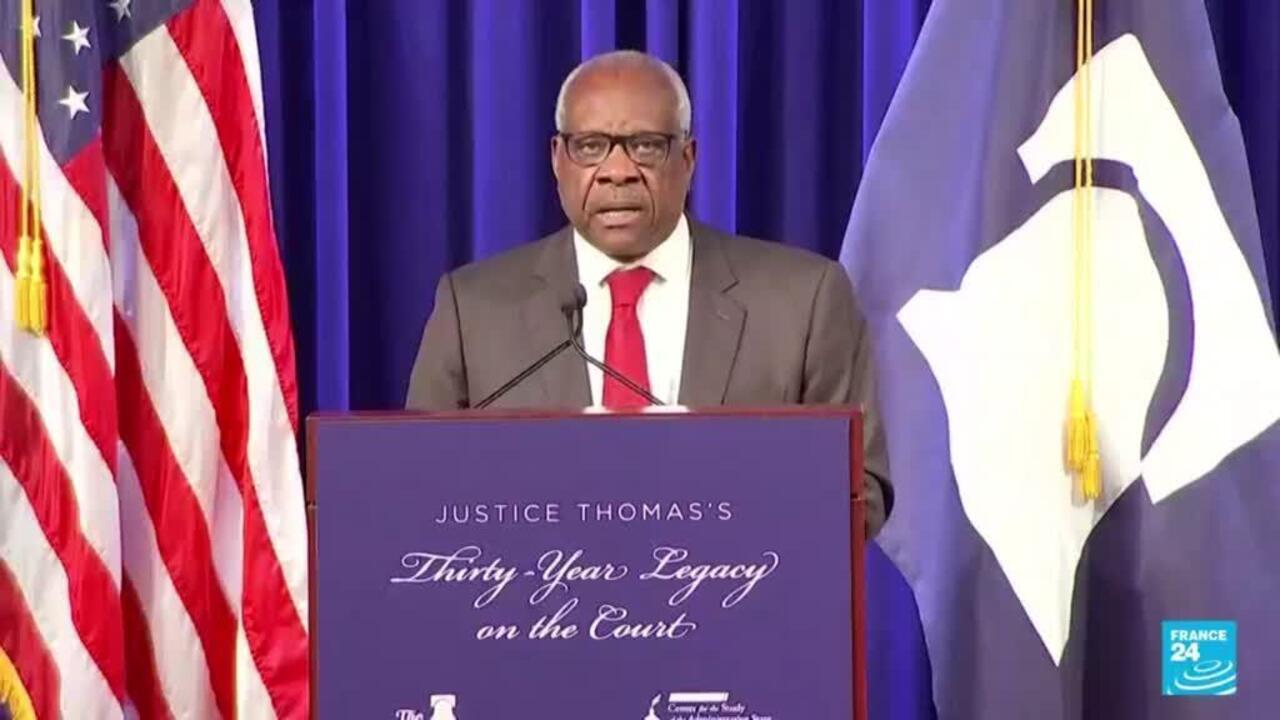 Piden investigar a juez Clarence Thomas por viajes y regalos no ...