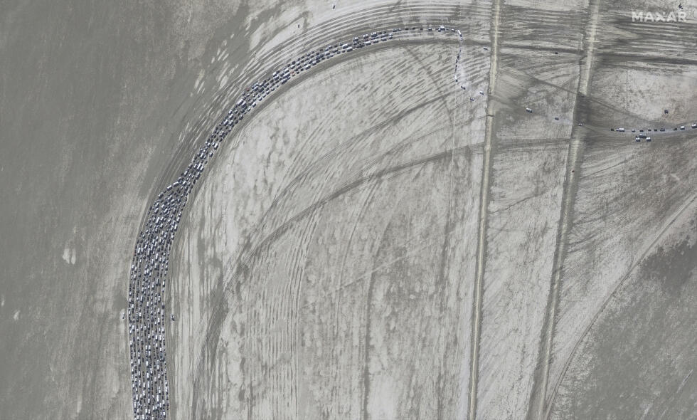 Au festival Burning Man, "l'exode" hors du bourbier en plein désert ...