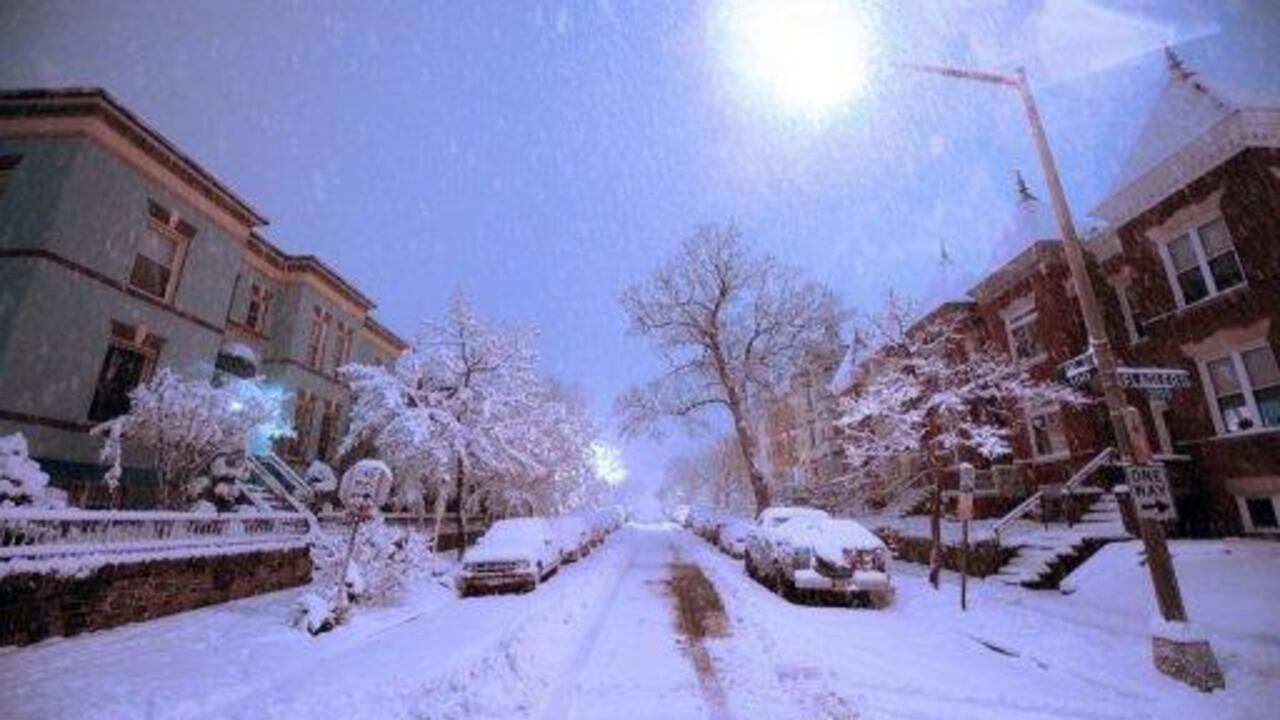 US capital on rare blizzard warning for 'Snowmageddon'