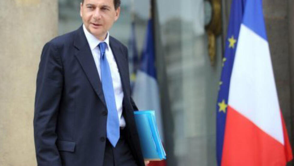 Éric Besson généralise sa réforme sur la naturalisation