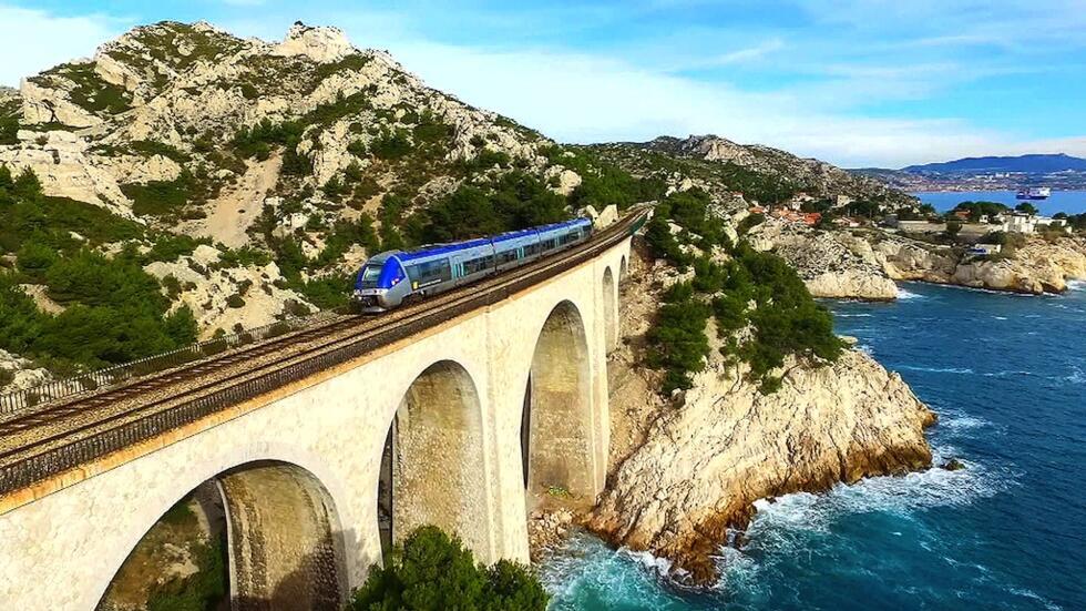 All aboard the legendary train on France's Blue Coast - You are here