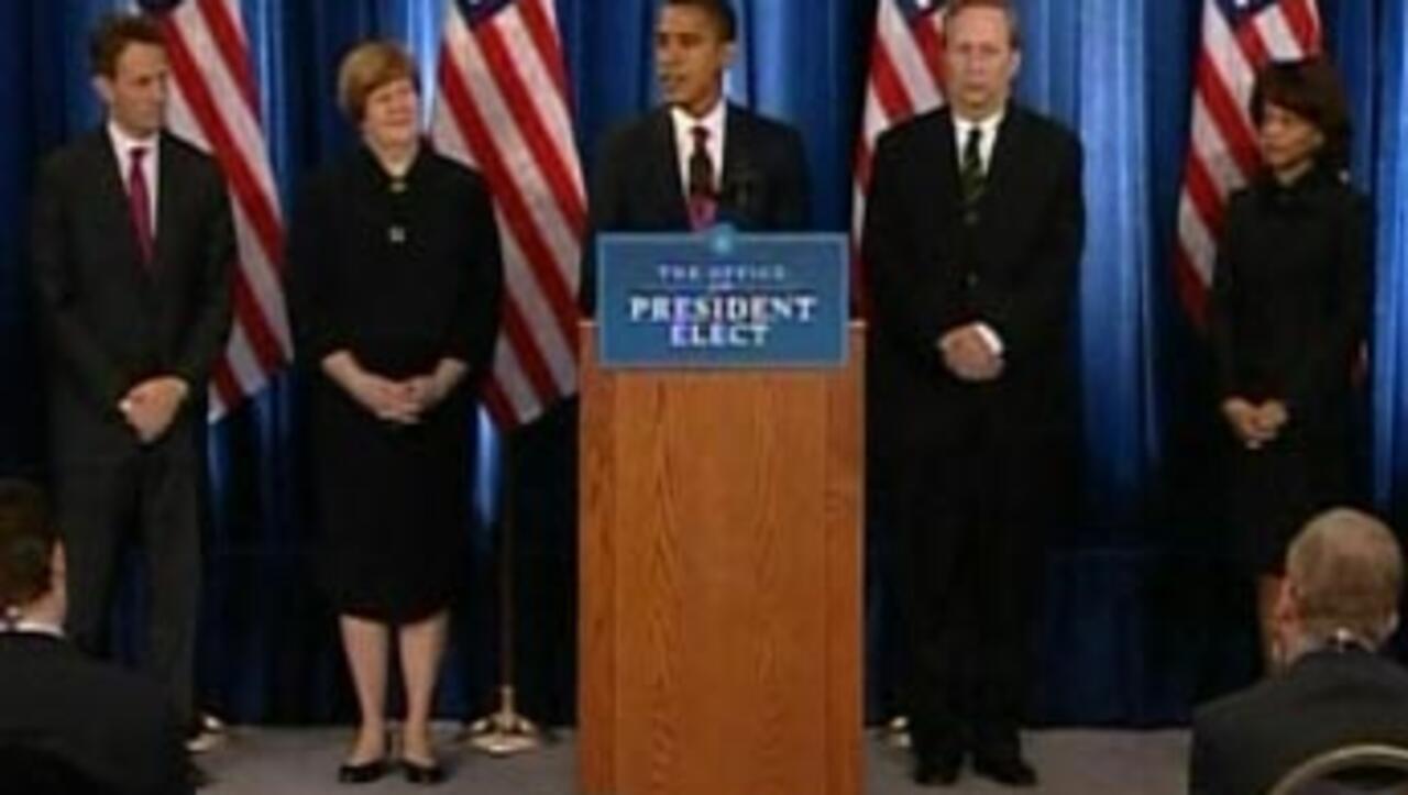 Obama unveils economic team, urges 'swift' action