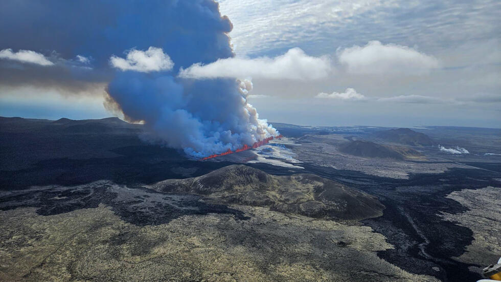 Volcano erupts for fifth time in six months in Iceland's Reykjanes ...