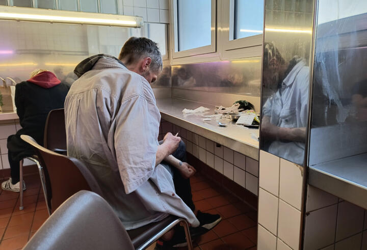 Row erupts as German city plans safe room for crack addicts