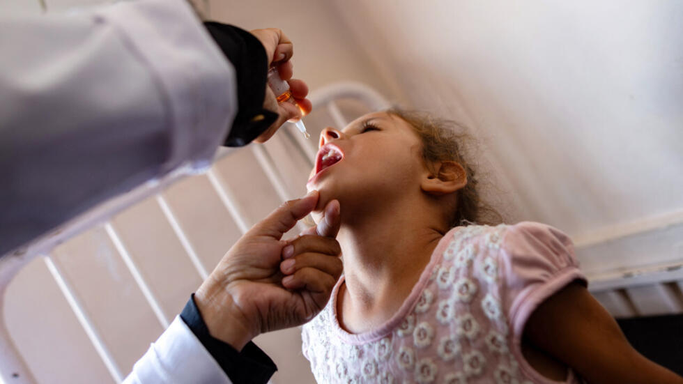 Israeli strikes kill almost 50 in Gaza as WHO rolls out polio vaccine ...