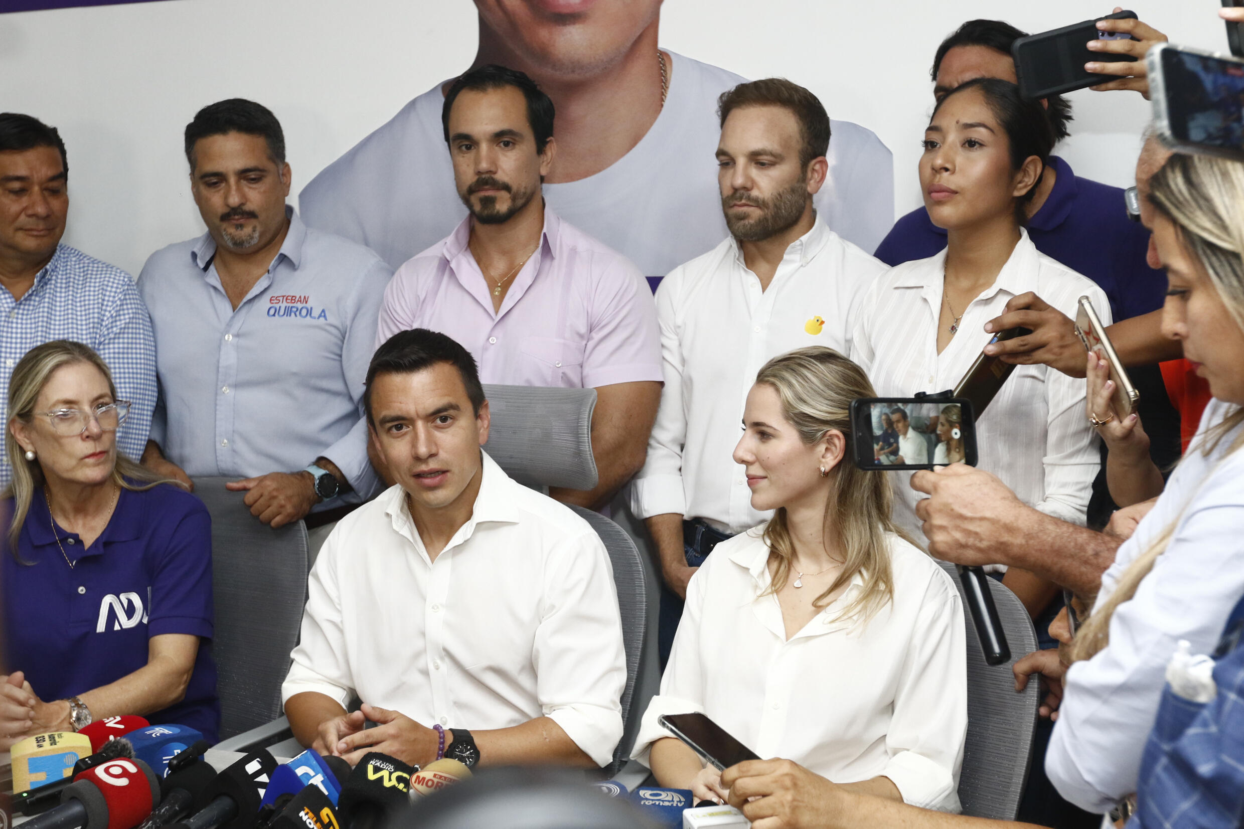 Polar opposite candidates set to vie for Ecuador presidency