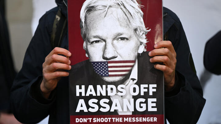 Julian Assange, un ardent défenseur de la liberté d'informer aux ...