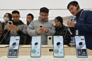 China's Huawei unveils 'milestone' smartphone with homegrown OS