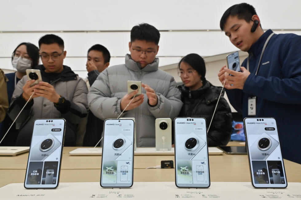 China's Huawei unveils 'milestone' smartphone with homegrown OS