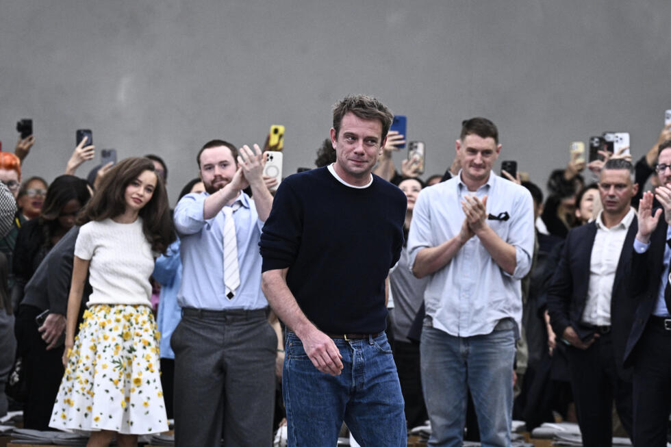 'Return to elegance': highlights from Paris Fashion Week