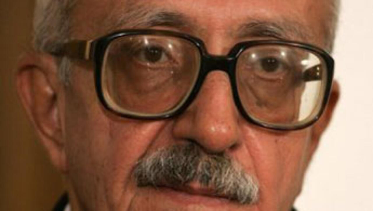 Court sentences Iraqi ex-minister Tariq Aziz to death