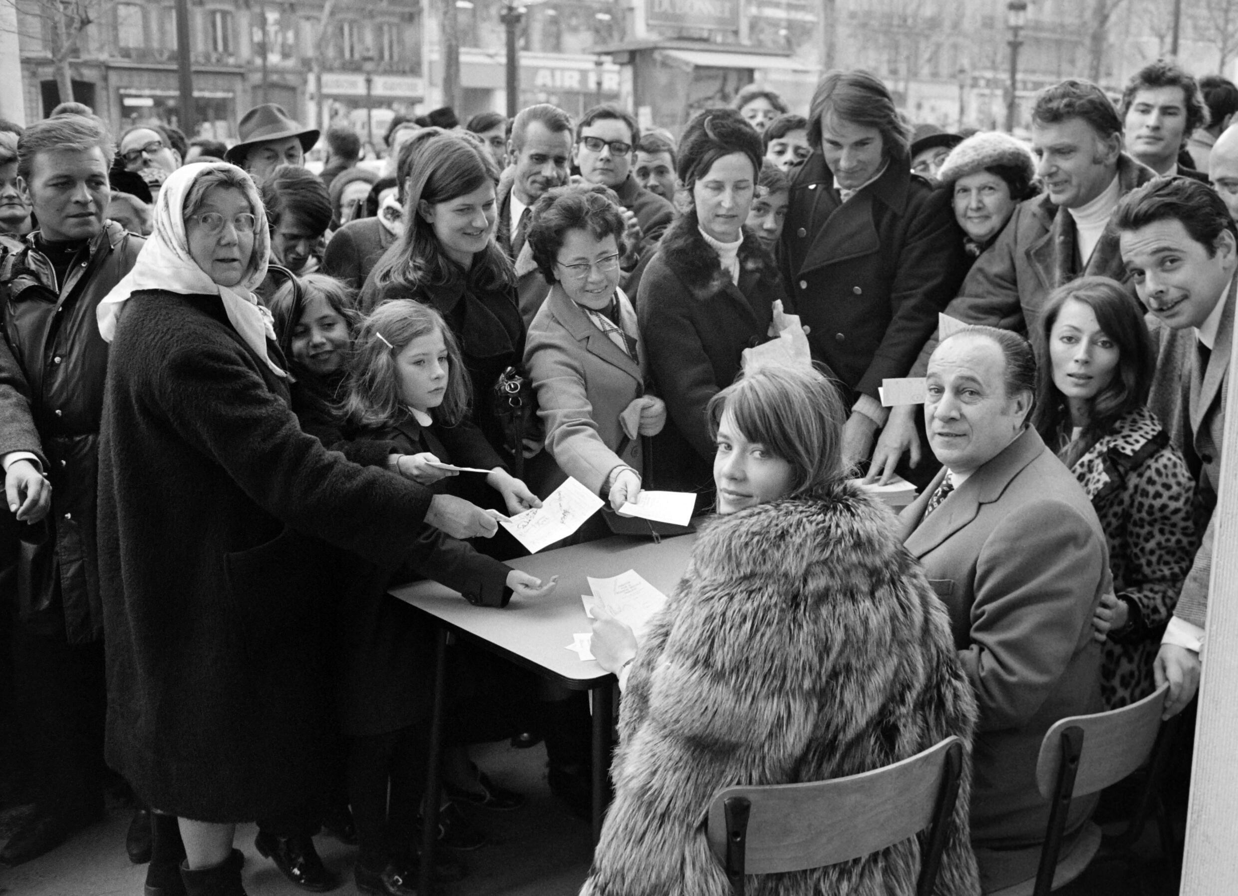 French singer, 60s pop culture icon Françoise Hardy dies at 80
