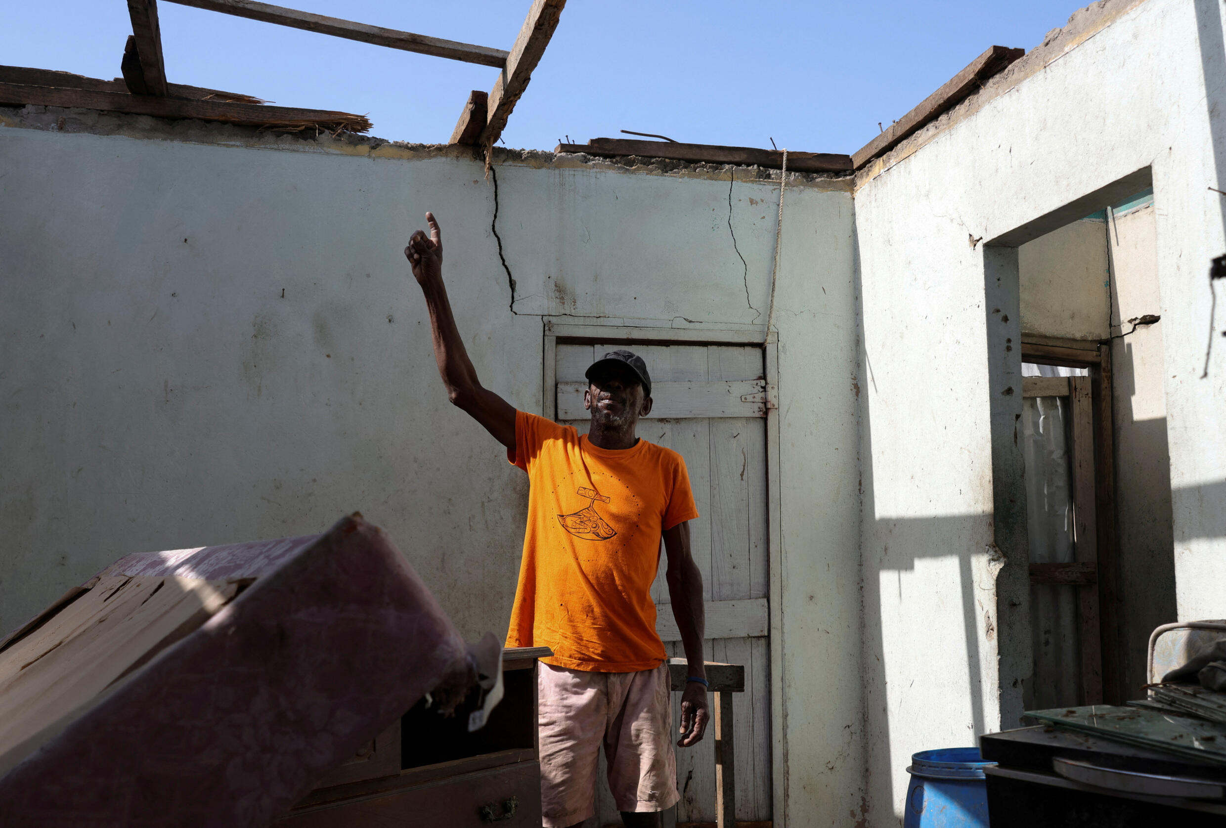 Beryl llega a México como tormenta de categoría 2 y sigue hacia Estados ...