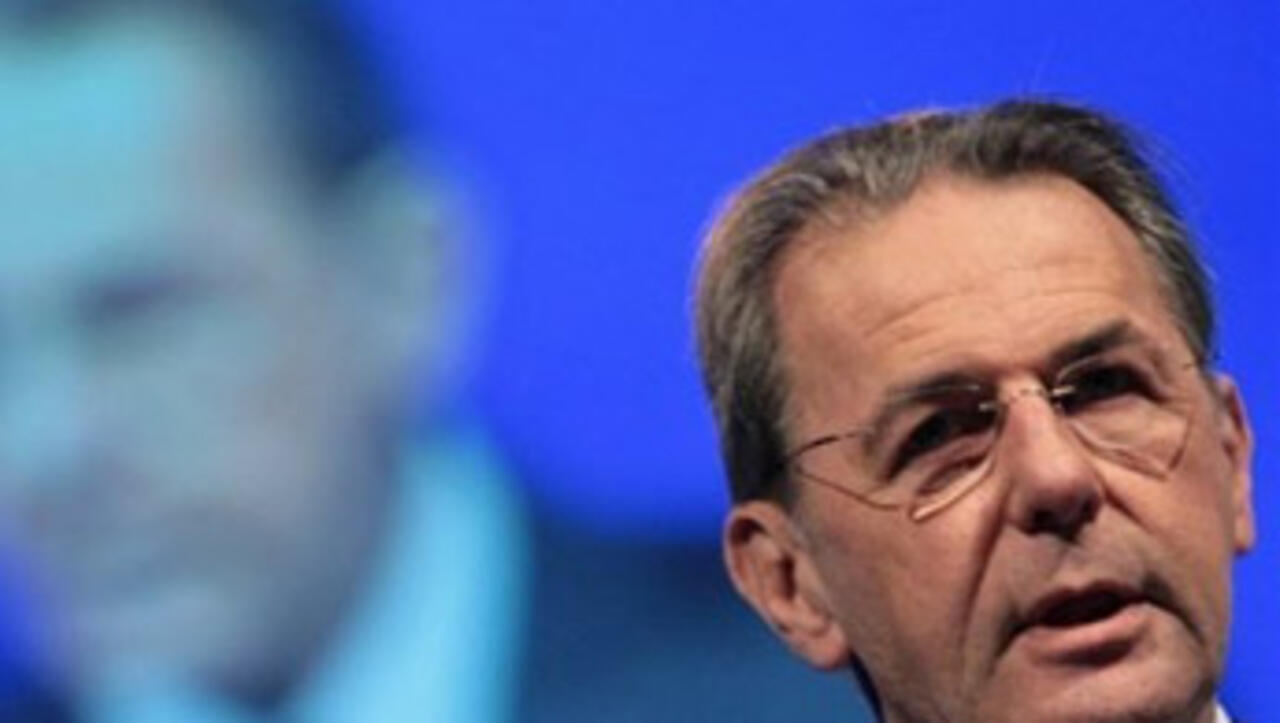 Jacques Rogge préoccupé par la situation au Tibet