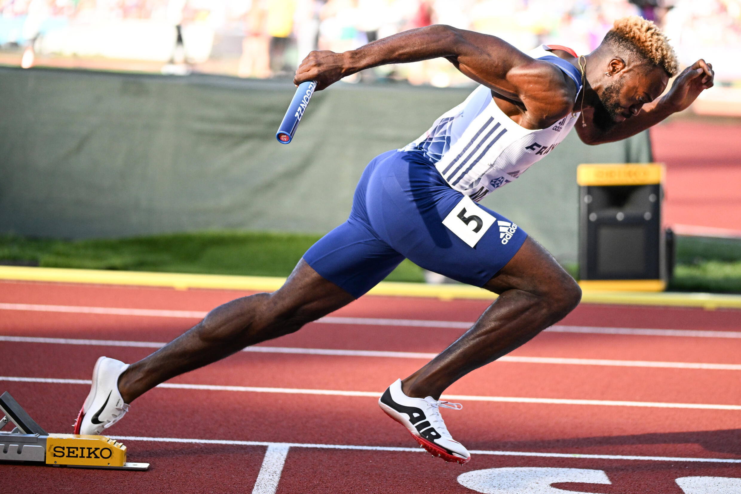 Athlétisme: l'homme le plus rapide de France appelle à l'aide pour ...