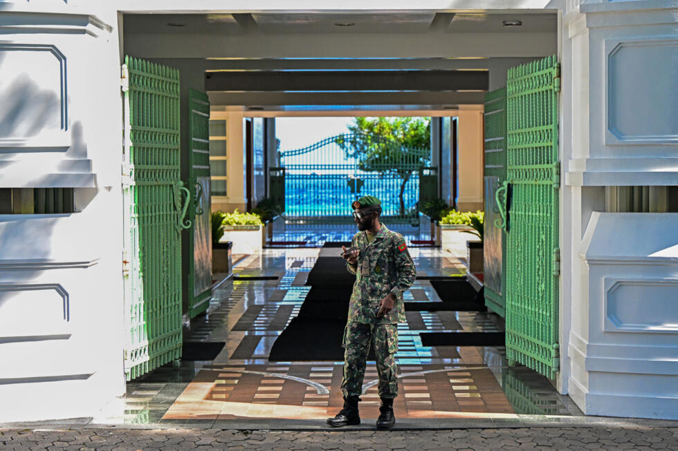 Chinese troops will not replace Indians, Maldives leader says