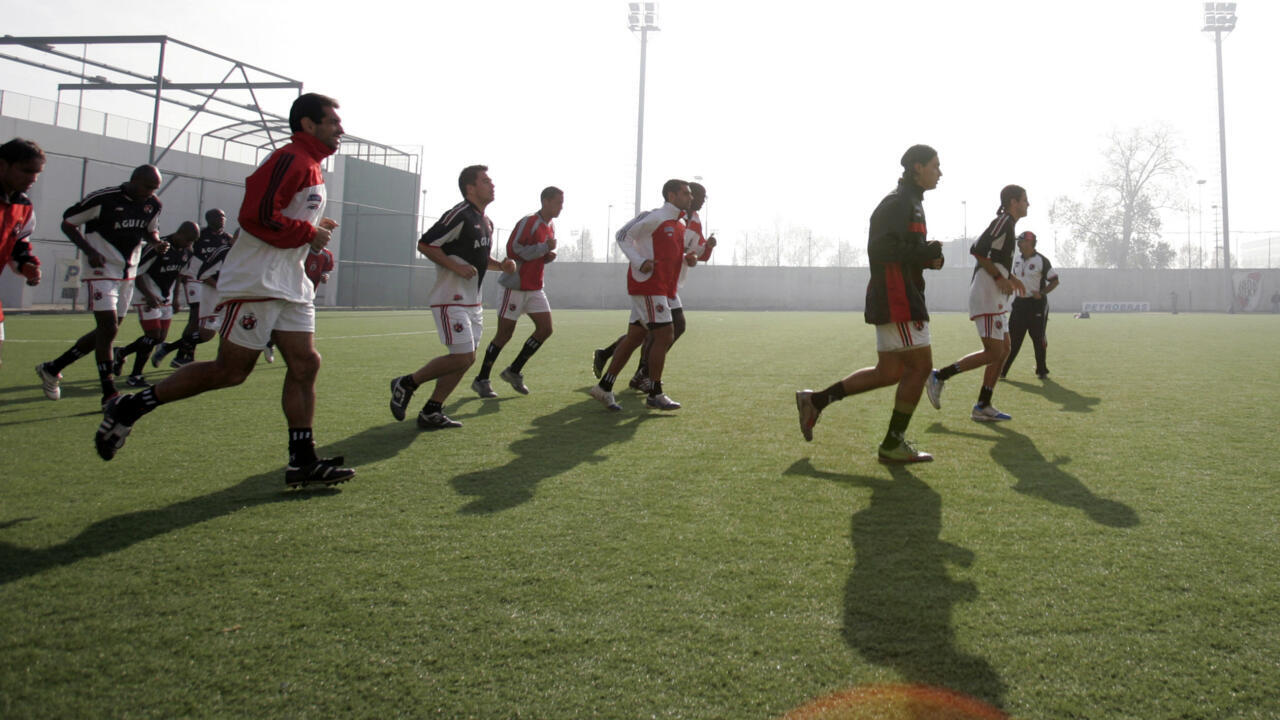 One dead, five injured in clashes between Colombia football fans
