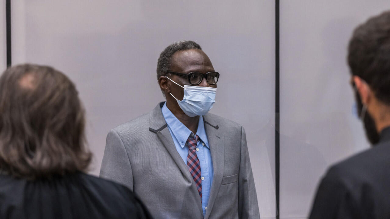 Darfour : le procès du "colonel des colonels" s'ouvre devant la CPI ...