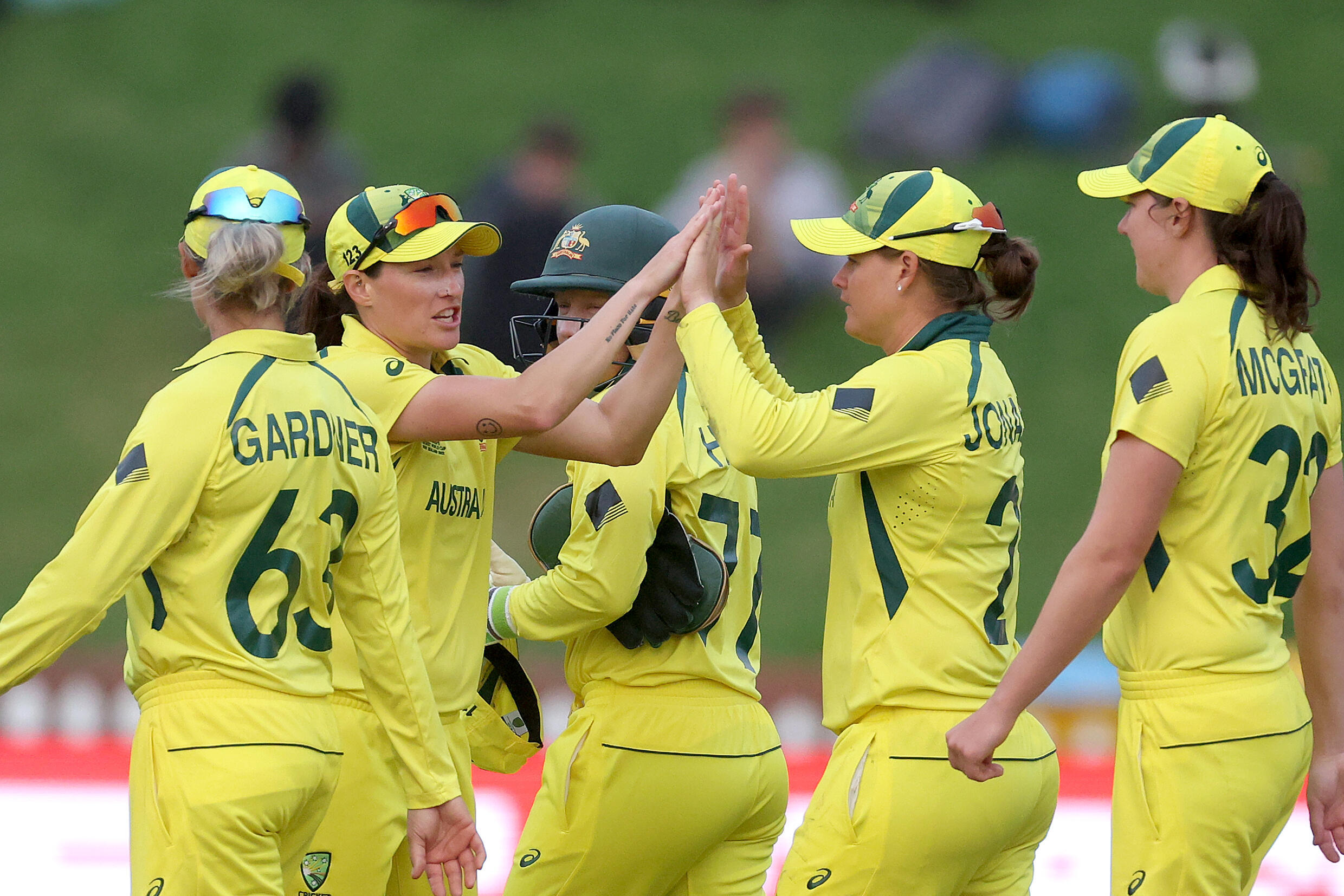 Healy hits century as Australia power into World Cup final