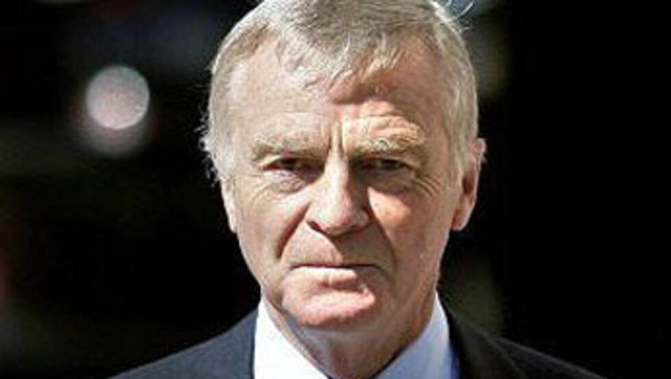 Mosley wins damages over 'Nazi orgy'