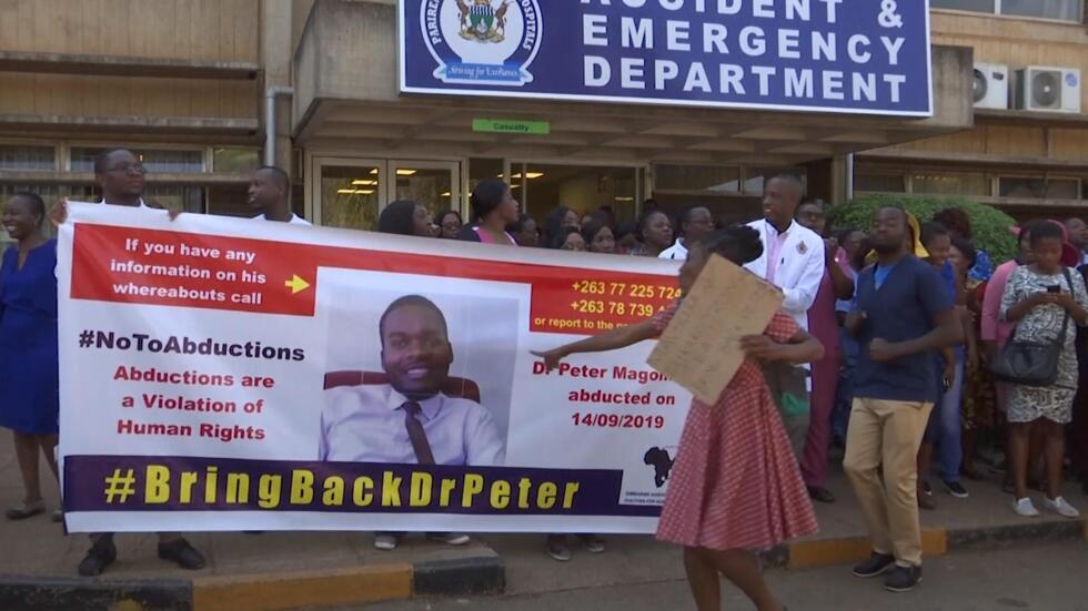 Zimbabwe doctors march as abducted leader still missing - Eye on Africa