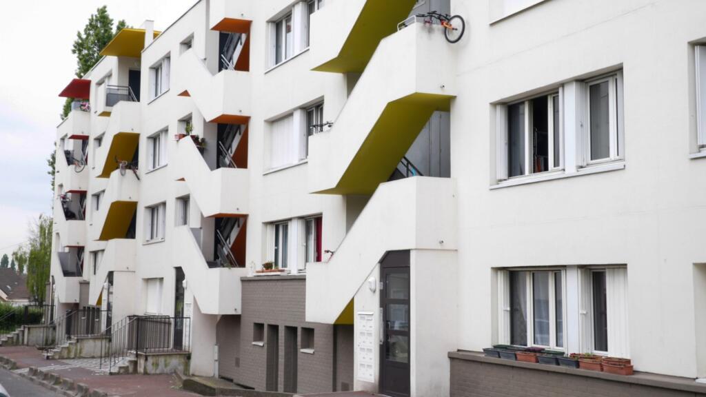 Rich and poor increasingly segregated in Paris region - France 24