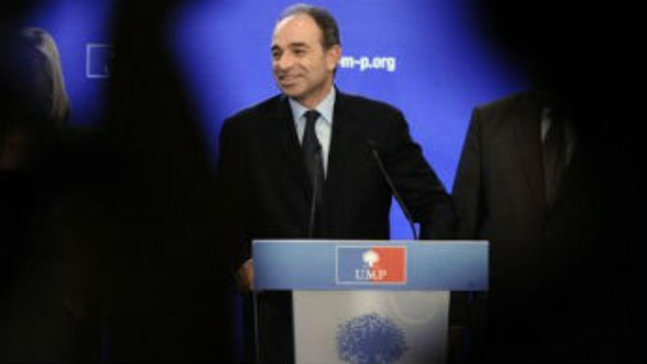 France's UMP rivals agree on new leadership vote