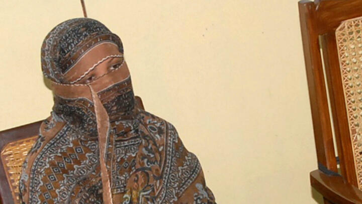 Asia Bibi, la pakistaní absuelta por blasfemia, llega a Canadá