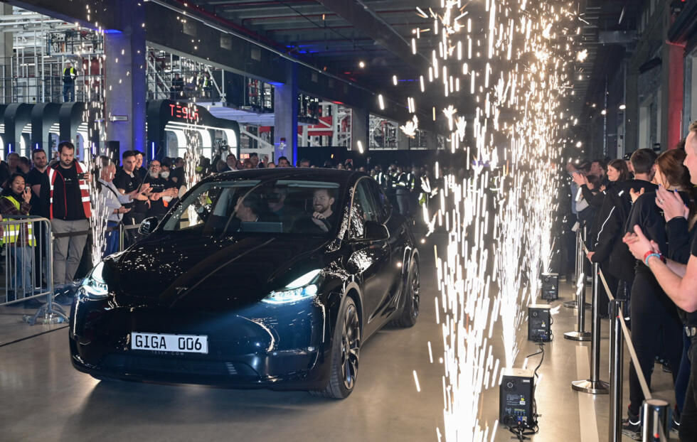 Elon Musk hands over first 'made in Germany' Teslas