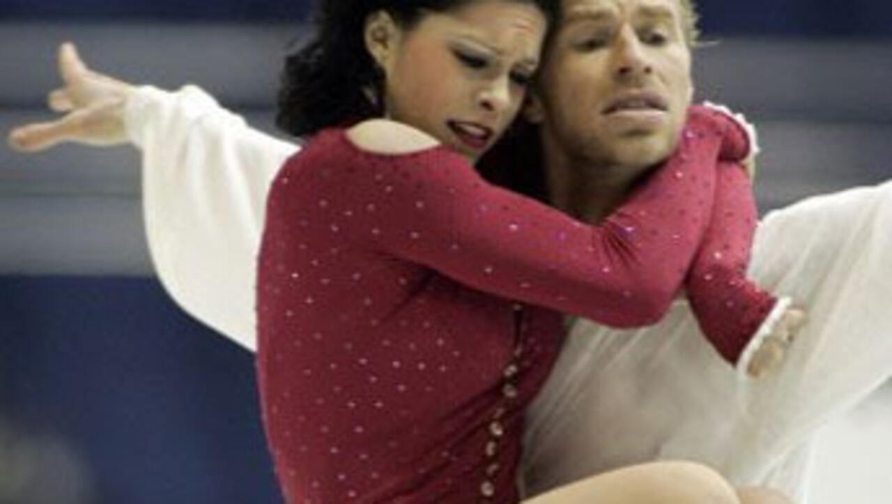 Russian pair clinch ice dancing title