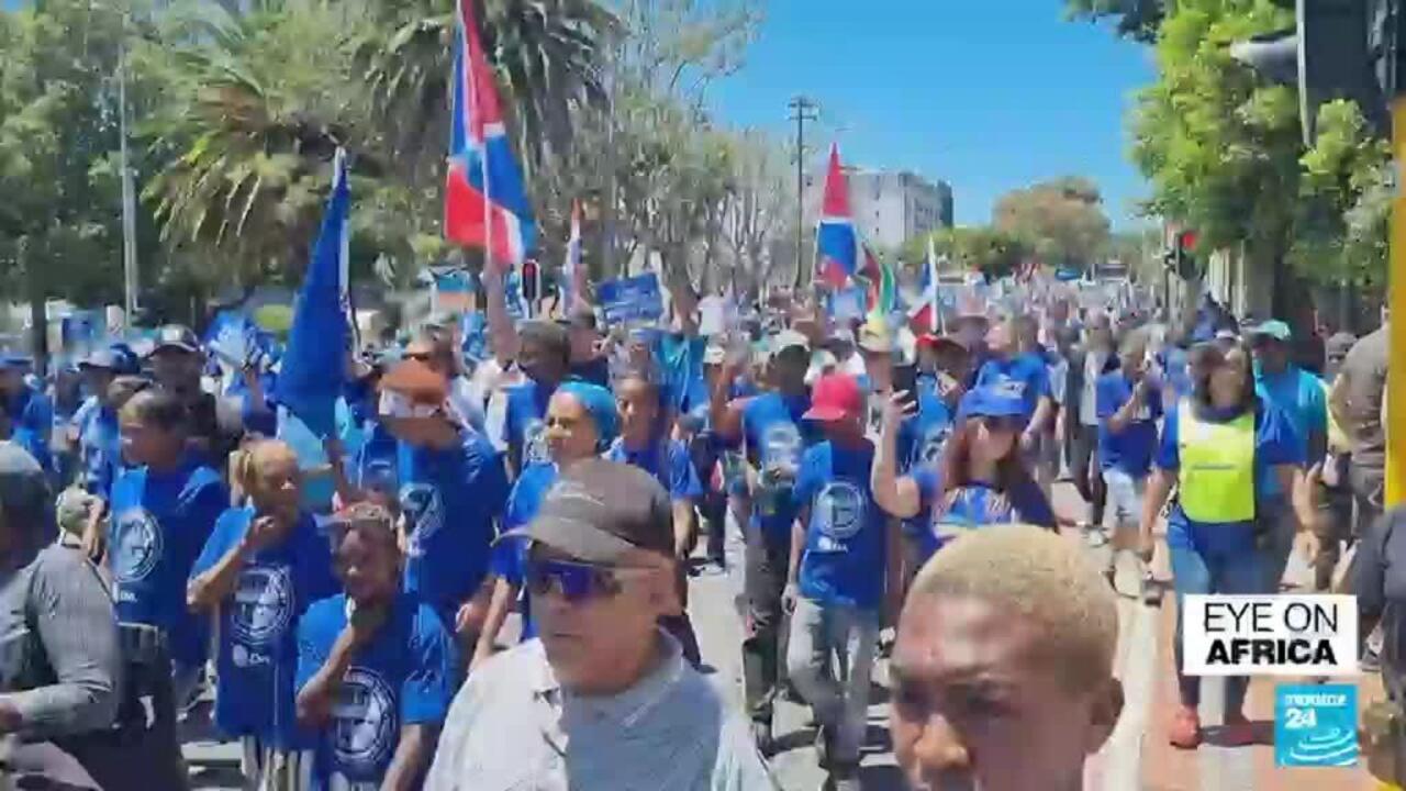 Protesters march on ANC office over South Africa energy crisis - France 24