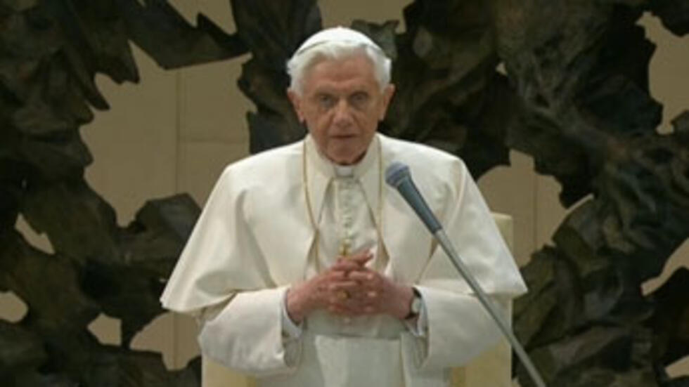 Pope makes first appearance since resigning